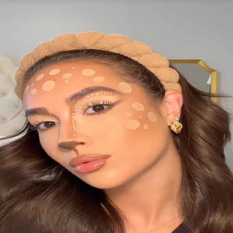 10 Holiday-Themed Rhyme Without Reason Costume Ideas