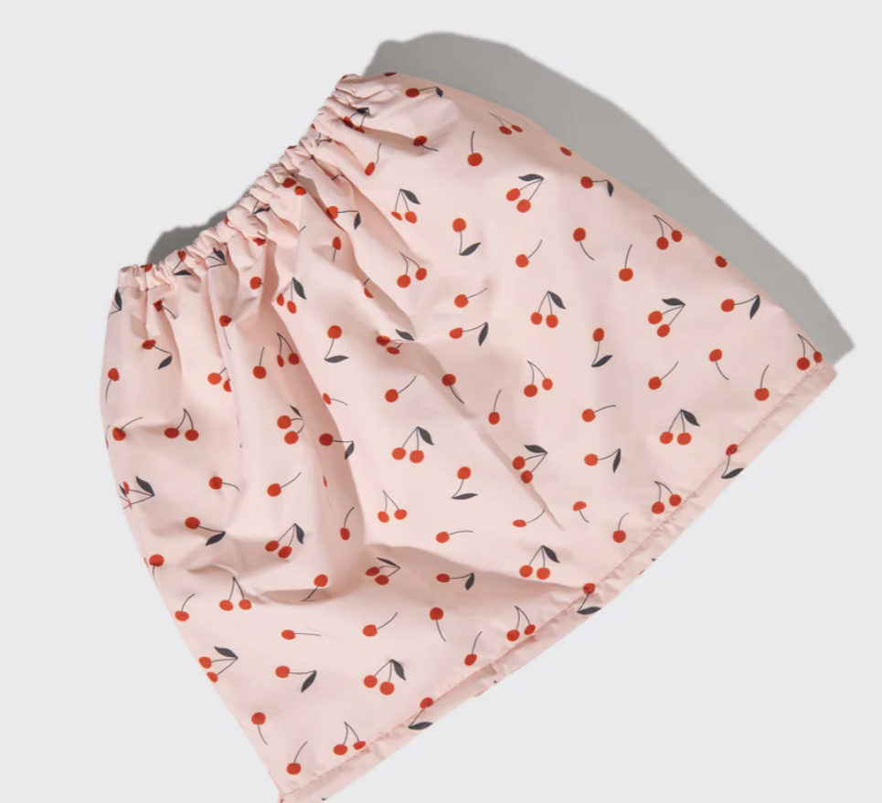 13 Essential Products For Surviving Communal Dorm Bathrooms