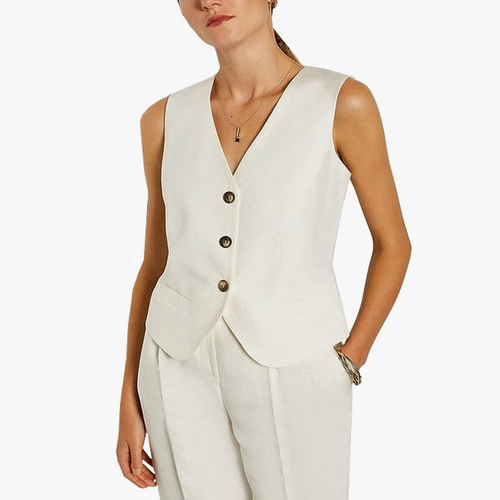 5 Cute & Effortless Ways To Style Vests In Your Fall Wardrobe