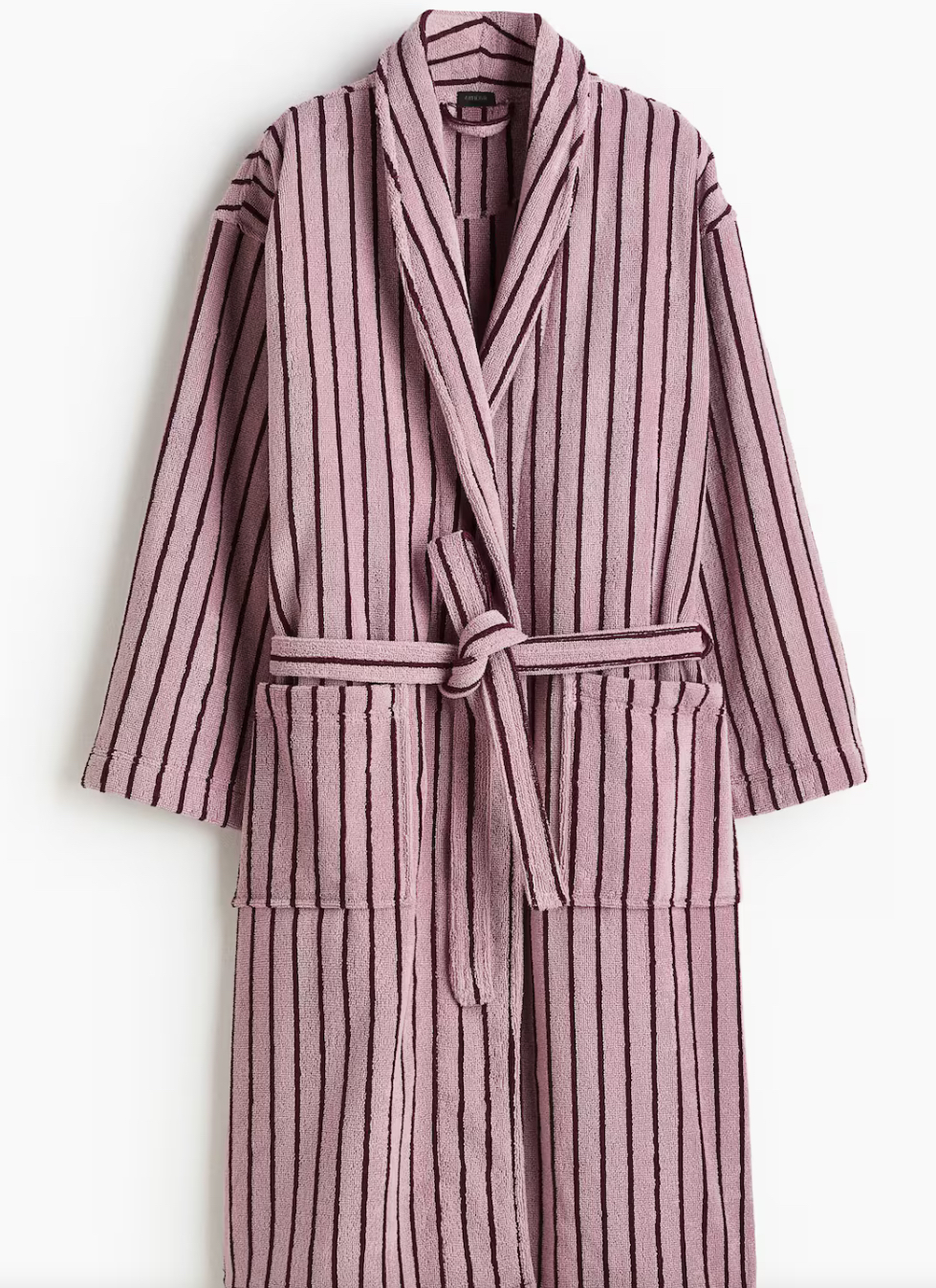 13 Essential Products For Surviving Communal Dorm Bathrooms