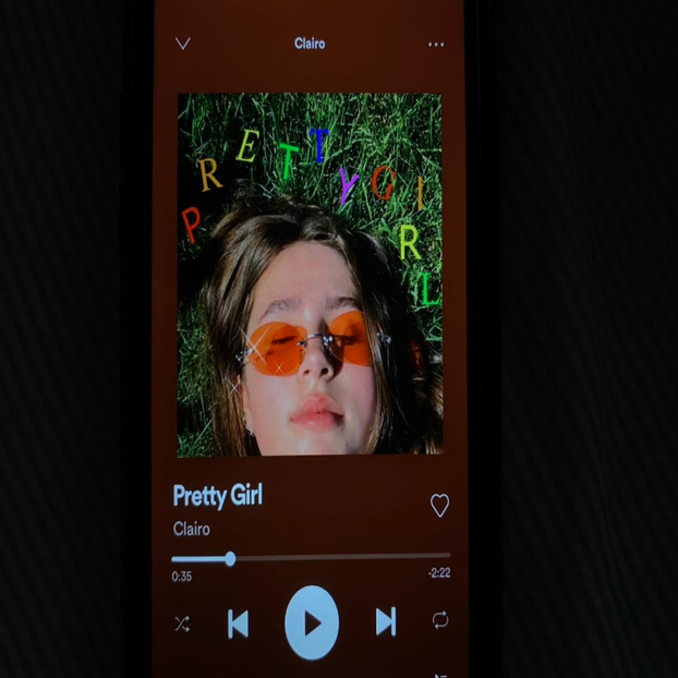 Conheça Clairo, A Cantora Por Trás Do Hit ‘Sofia’