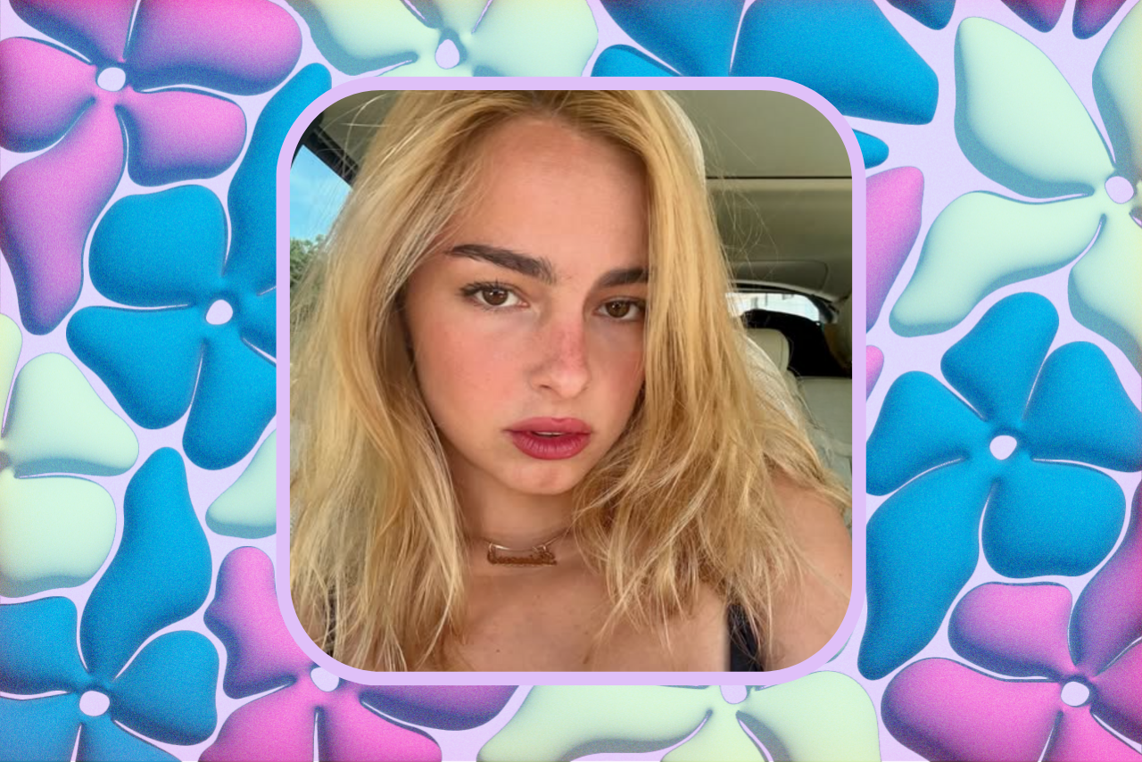 Is Addison Rae's "Headphones On" About Her Parents? The Lyrics Are ...