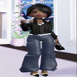 12 DTI Y2K Outfit Ideas To Slay Your Next Round With