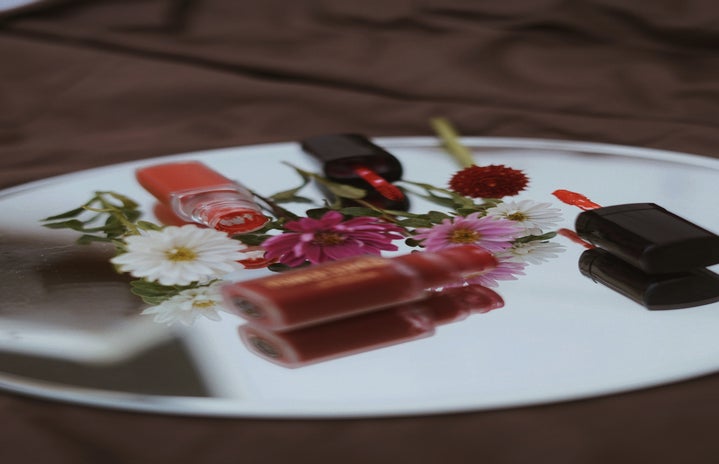 How Makeup Became a Form of Identity and Way of Expressing Yourself in ...