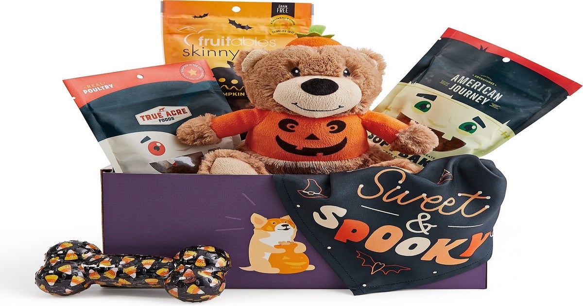 How to Put Together the Ultimate Spooky Basket for Any Guy or Ghoul